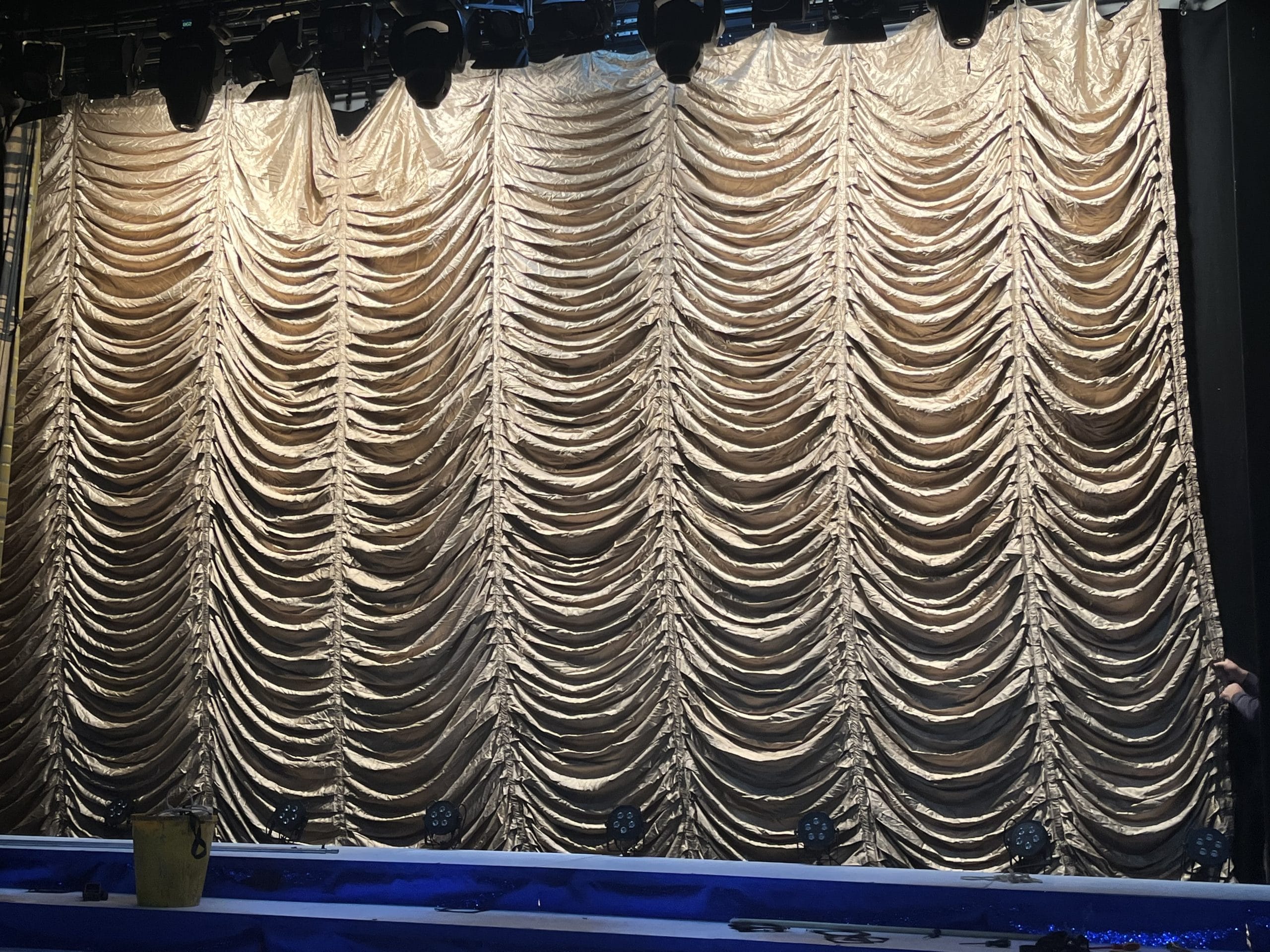 Gold Festoon Gold Silk Theatre Backcloth | Thoroughly Theatre